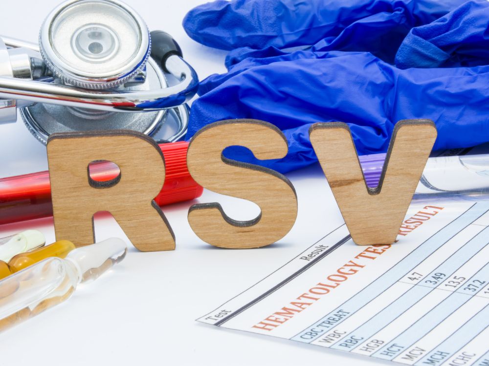 Wirus RSV. Przyczyny, objawy oraz leczenie. Jak przebiega choroba?